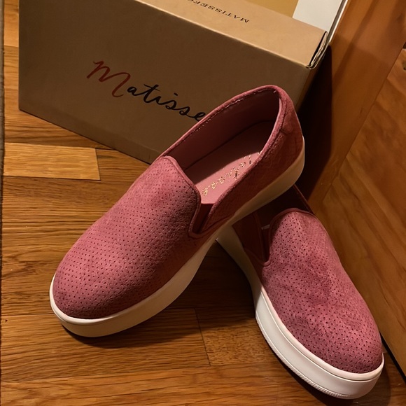 Coconuts by Matisse | Shoes | Coconuts By Matisse Dandy Slipon Sneakers ...